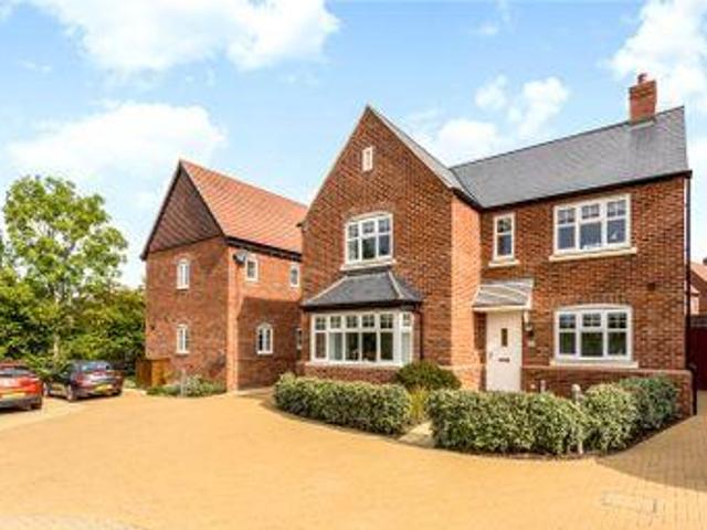 5 Bedrooms Detached house for sale in Badgers Way, Bishopton, Stratford Upon Avon CV37