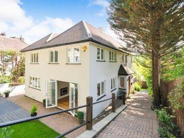 5 Bedrooms Detached house for sale in Ballards Farm Road, South Croydon CR2