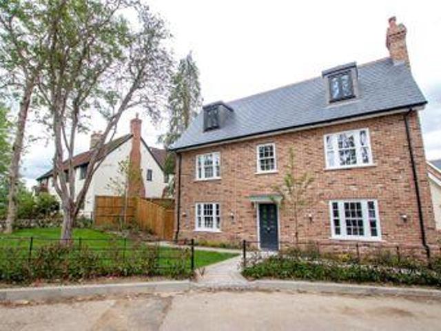 5 Bedrooms Detached house for sale in Barnfield House, Dane O´coys Road, Bishop´s Stortford, Hertfordshire CM23