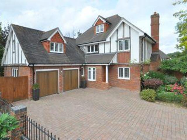 5 Bedrooms Detached house for sale in Baytree Close, Bromley BR1