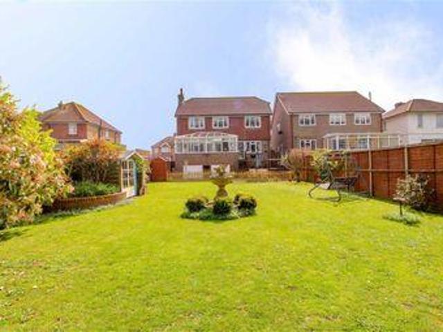5 Bedrooms Detached house for sale in Bexhill Road, St Leonards On Sea, East Sussex TN38