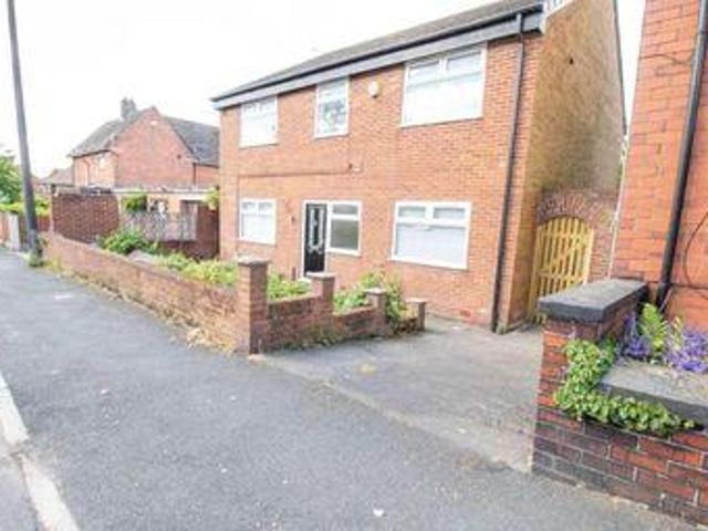 5 Bedrooms Detached house for sale in Booth Road, Little Lever BL3