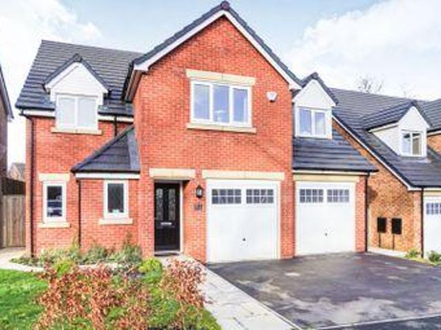 5 Bedrooms Detached house for sale in Broomhall Drive, Crewe CW2