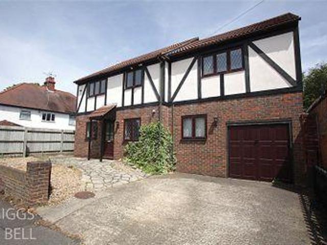 5 Bedrooms Detached house for sale in Capron Road, Luton, Bedfordshire LU4