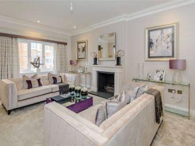 5 Bedrooms Detached house for sale in Chavey Down Road, Winkfield Row, Bracknell, Berkshire RG42