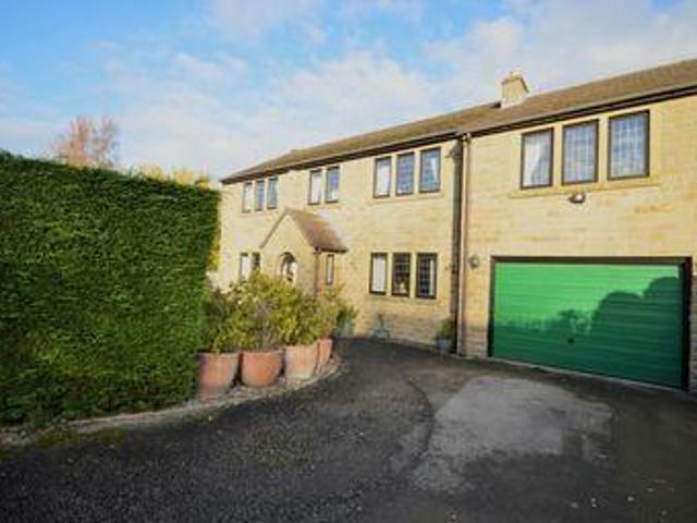 5 Bedrooms Detached house for sale in Chidswell Lane, Dewsbury WF12