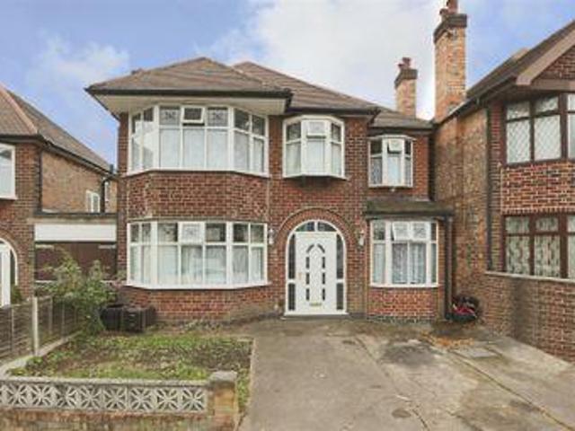 5 Bedrooms Detached house for sale in Cliff Road, Carlton, Nottingham NG4