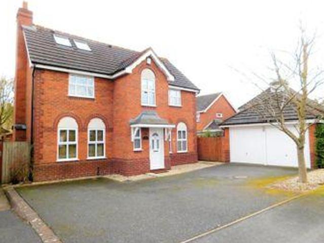 5 Bedrooms Detached house for sale in Cole Drive, Castlefields, Stafford ST16