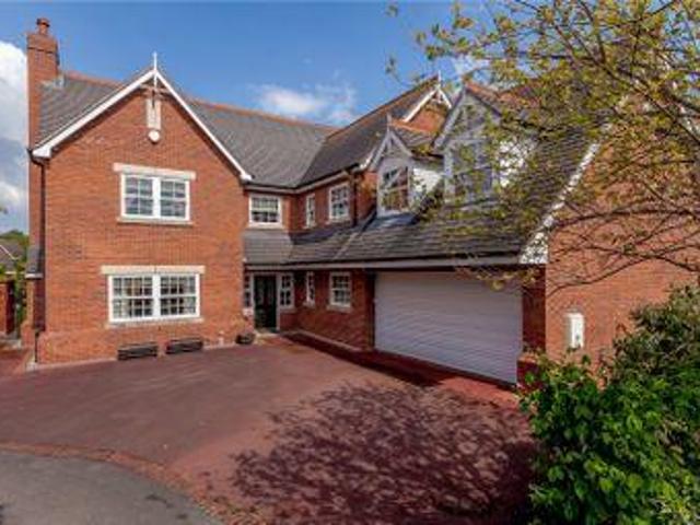 5 Bedrooms Detached house for sale in Dove Meadow, Baschurch, Shrewsbury SY4