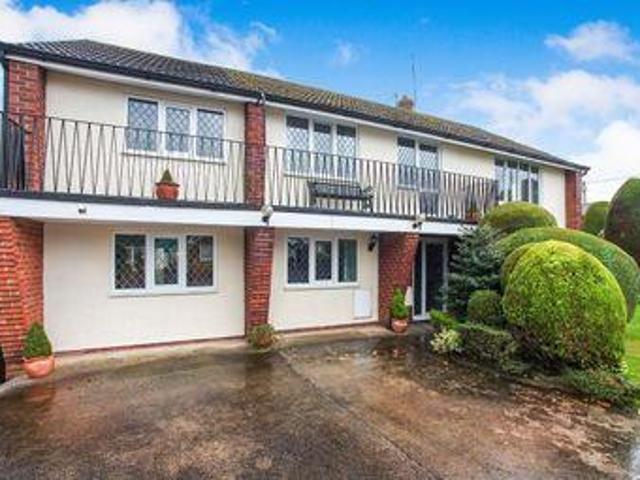 5 Bedrooms Detached house for sale in Drakes Way, Oathills, Malpas SY14