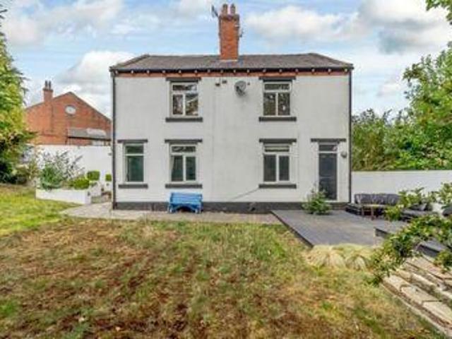 5 Bedrooms Detached house for sale in Elizabeth Drive, Wyke, Bradford BD12