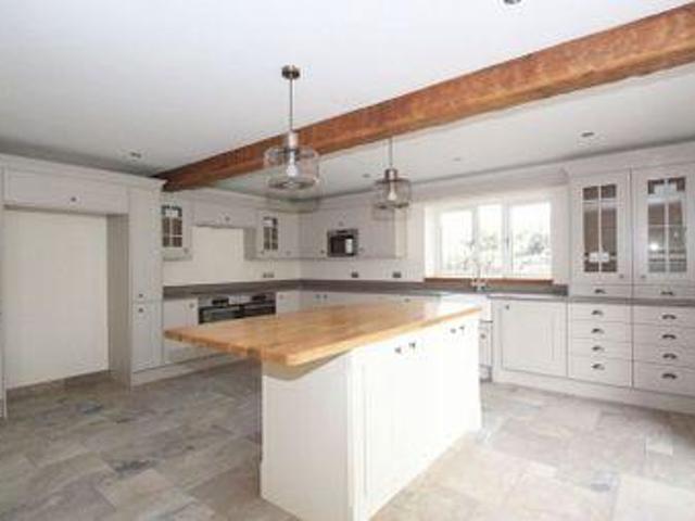 5 Bedrooms Detached house for sale in Estcourt Road, Darrington, Pontefract WF8