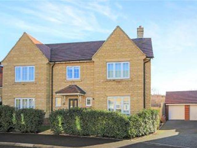 5 Bedrooms Detached house for sale in Gilligans Way, Faringdon, Oxfordshire SN7