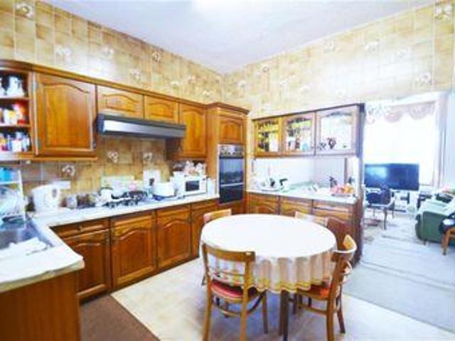 5 Bedrooms Detached house for sale in Gordon Road, Ealing, London W13