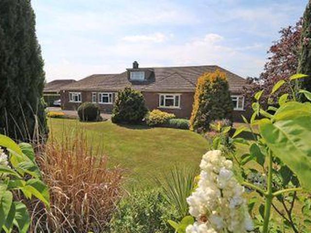 5 Bedrooms Detached house for sale in Graizelound Fields Road, Haxey, Doncaster DN9