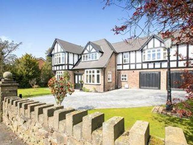 5 Bedrooms Detached house for sale in Hartington Road, Disley, Stockport, Cheshire SK12