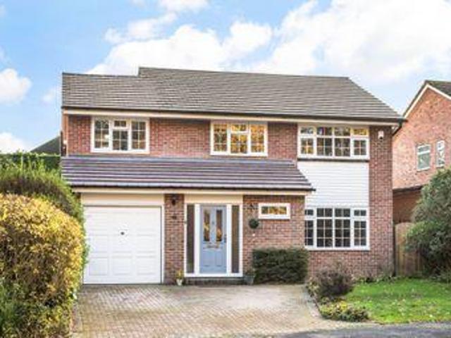 5 Bedrooms Detached house for sale in Haven Gardens, Crawley Down, Crawley RH10