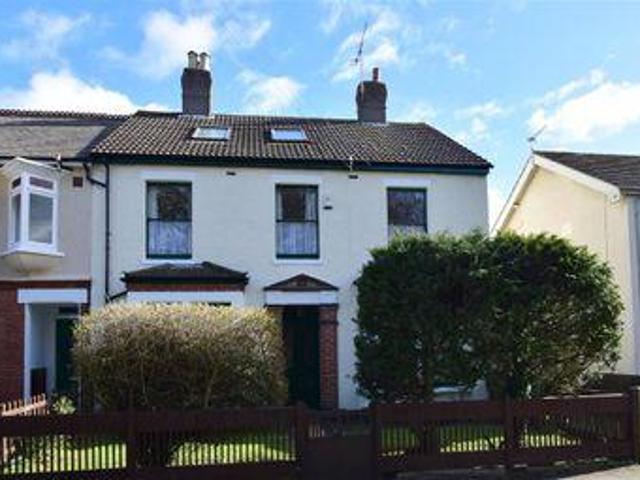 5 Bedrooms Detached house for sale in Heathclose Road, Dartford, Kent DA1