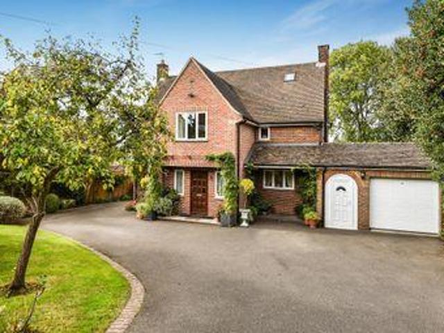 5 Bedrooms Detached house for sale in High Wycombe, Buckinghamshire HP13