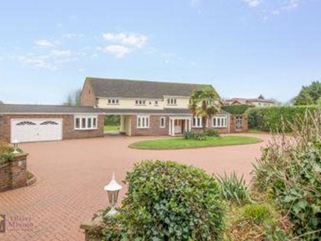 5 Bedrooms Detached house for sale in Hillside Lane, Great Amwell, Ware SG12