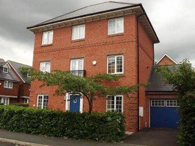 5 Bedrooms Detached house for sale in Houghton Avenue, Warrington WA2