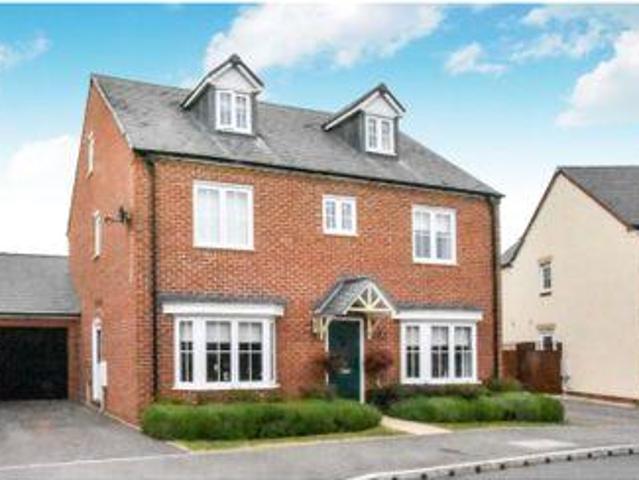 5 Bedrooms Detached house for sale in Kingfisher Road, Wixams, Bedford MK42