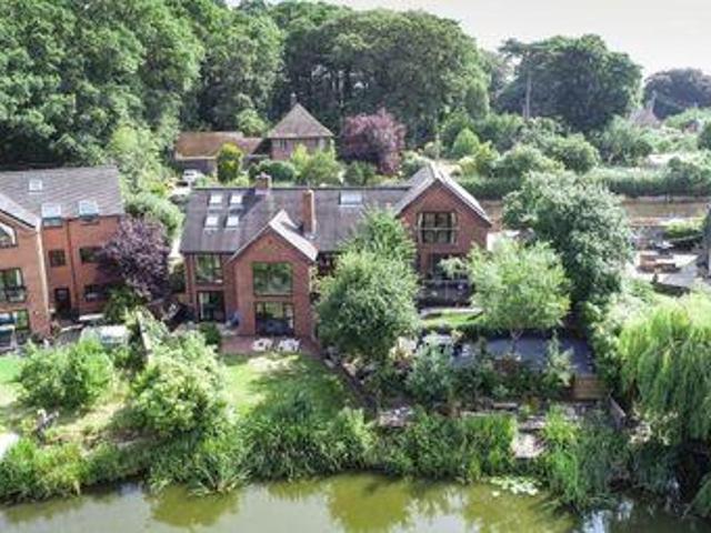 5 Bedrooms Detached house for sale in Lawn Lane, Cheswardine, Market Drayton TF9