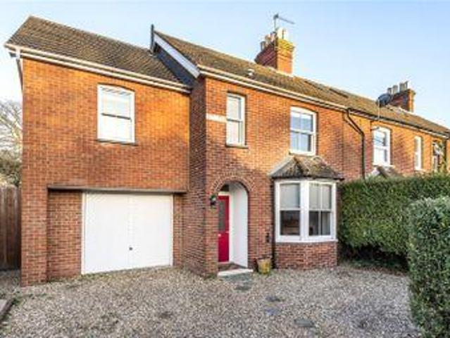 5 Bedrooms Detached house for sale in Lindford, Bordon, Hampshire GU35