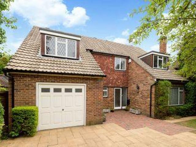 5 Bedrooms Detached house for sale in Linersh Wood, Bramley, Guildford GU5