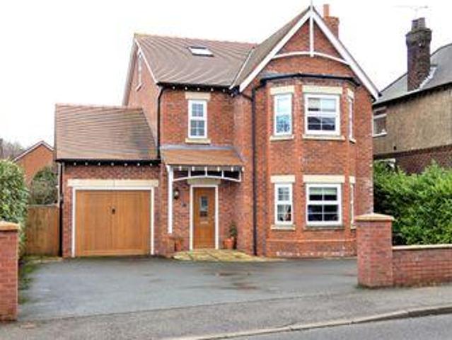 5 Bedrooms Detached house for sale in Liverpool Road, Buckley CH7