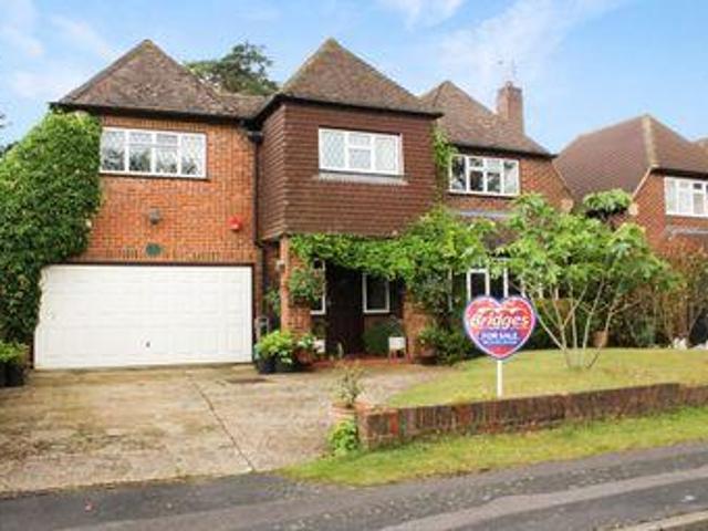 5 Bedrooms Detached house for sale in Longdown, Fleet GU52