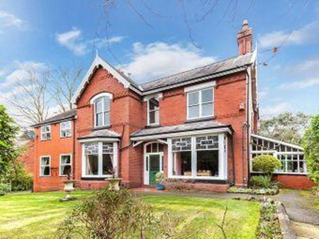 5 Bedrooms Detached house for sale in Park Lane, Congleton CW12