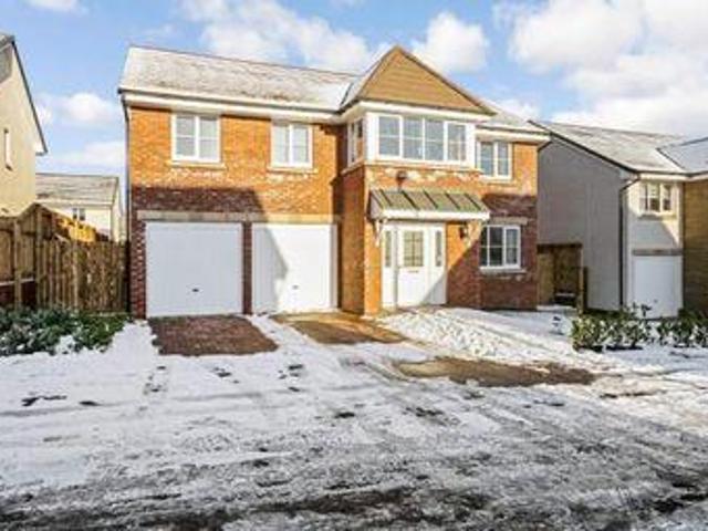 5 Bedrooms Detached house for sale in Pirn Court, Strathaven, South Lanarkshire ML10