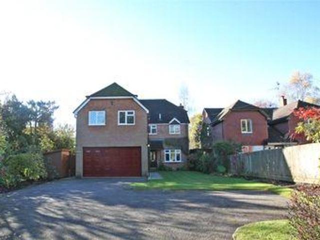 5 Bedrooms Detached house for sale in Rowhills, Farnham, Surrey GU9