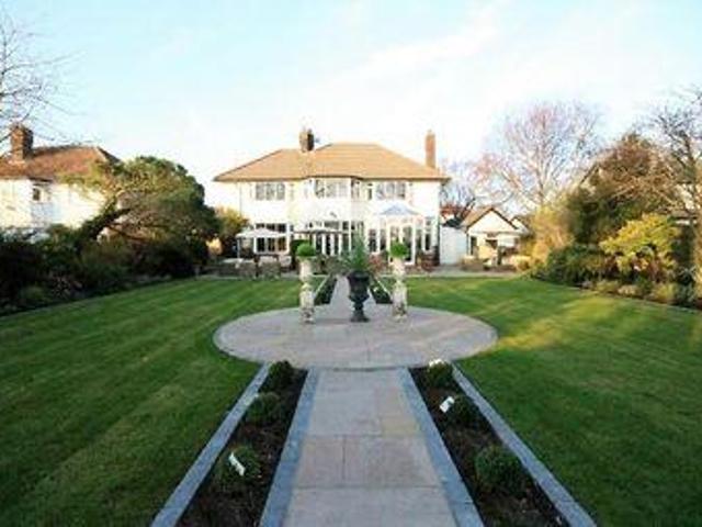 5 Bedrooms Detached house for sale in St Georges Road, Freshfield, Liverpool L37