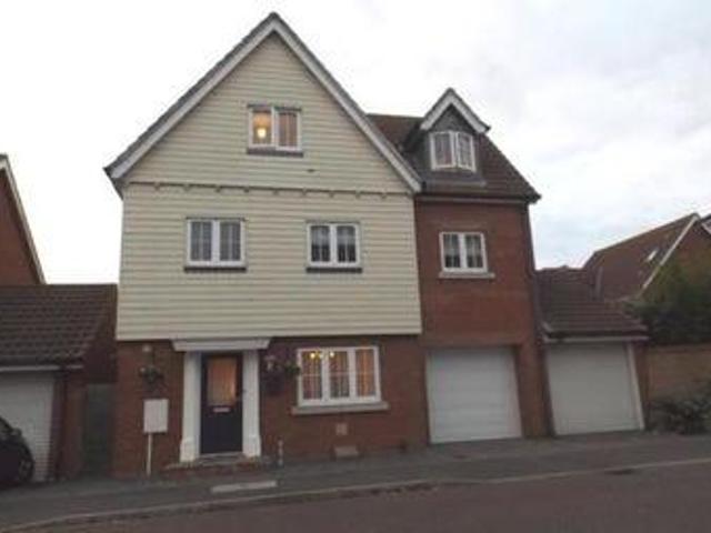 5 Bedrooms Detached house for sale in Stanway, Colchester, Essex CO3