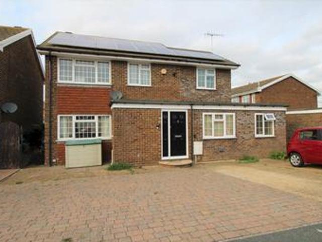 5 Bedrooms Detached house for sale in Stevenson Close, Eastbourne BN23