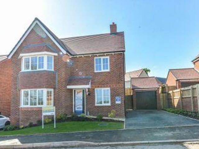5 Bedrooms Detached house for sale in Sancerre Grange, Eccleshall, Stafford ST21