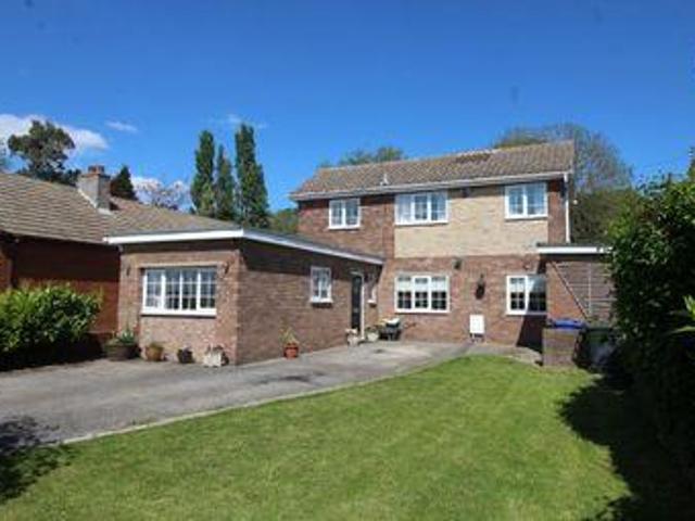 5 Bedrooms Detached house for sale in Scorcher Hills Lane, Burghwallis, Doncaster DN6