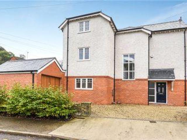 5 Bedrooms Detached house for sale in Southwoods, Yeovil, Somerset BA20