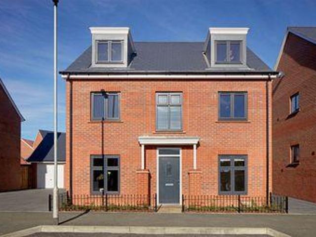 5 Bedrooms Detached house for sale in ´´The Bright´´ at Wycke Hill, Maldon CM9