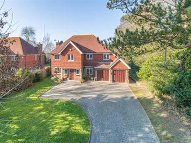 5 Bedrooms Detached house for sale in The Drive, Hellingly, Hailsham BN27