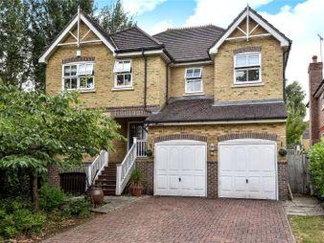 5 Bedrooms Detached house for sale in The Fallows, Ray Mill Road East, Maidenhead, Berkshire SL6
