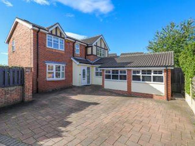 5 Bedrooms Detached house for sale in The Hawthornes, Beighton, Sheffield S20
