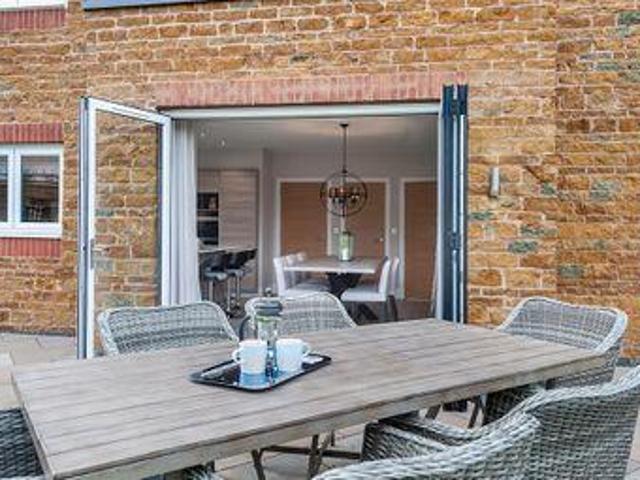 5 Bedrooms Detached house for sale in ´´The Oakham´´ at Russell Drive, Wollaton, Nottingham NG8