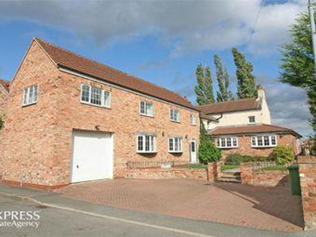 5 Bedrooms Detached house for sale in The Slack, Crowle, Scunthorpe, Lincolnshire DN17