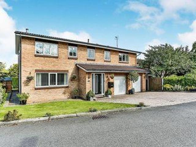5 Bedrooms Detached house for sale in Wyvern Gardens, Sheffield S17
