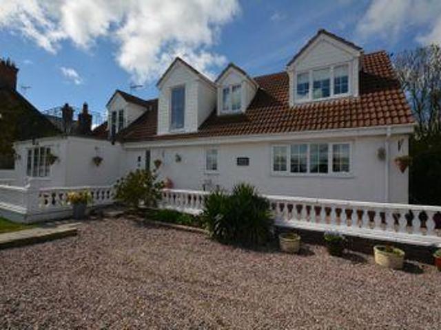 5 Bedrooms Detached house for sale in Walden Cottage, Walden Drive, Two Mills, Chester CH1