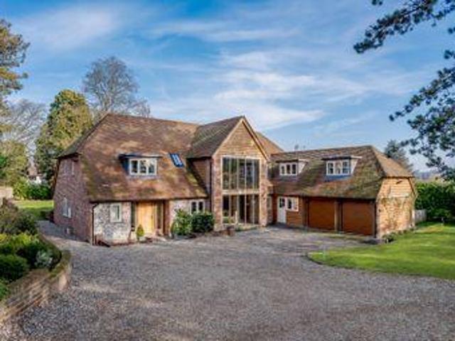 5 Bedrooms Detached house for sale in Wantage Road, Streatley, Reading RG8