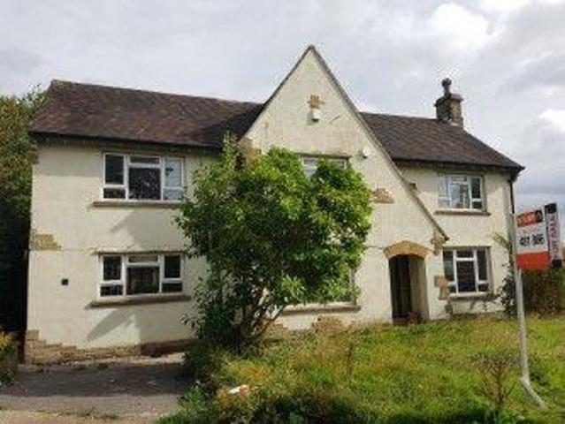 5 Bedrooms Detached house for sale in Yew Tree Avenue, Bradford, West Yorkshire BD8